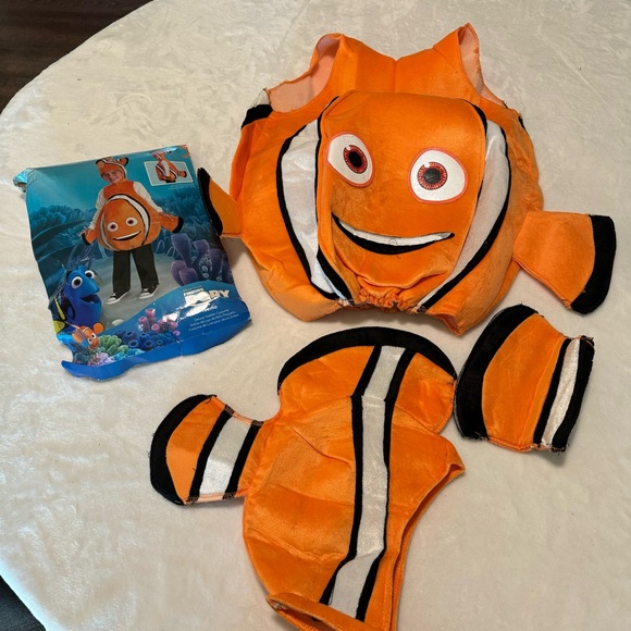 Disney | Costumes | Childs Disney Costume Finding Nemo Size 4 To 6 ...